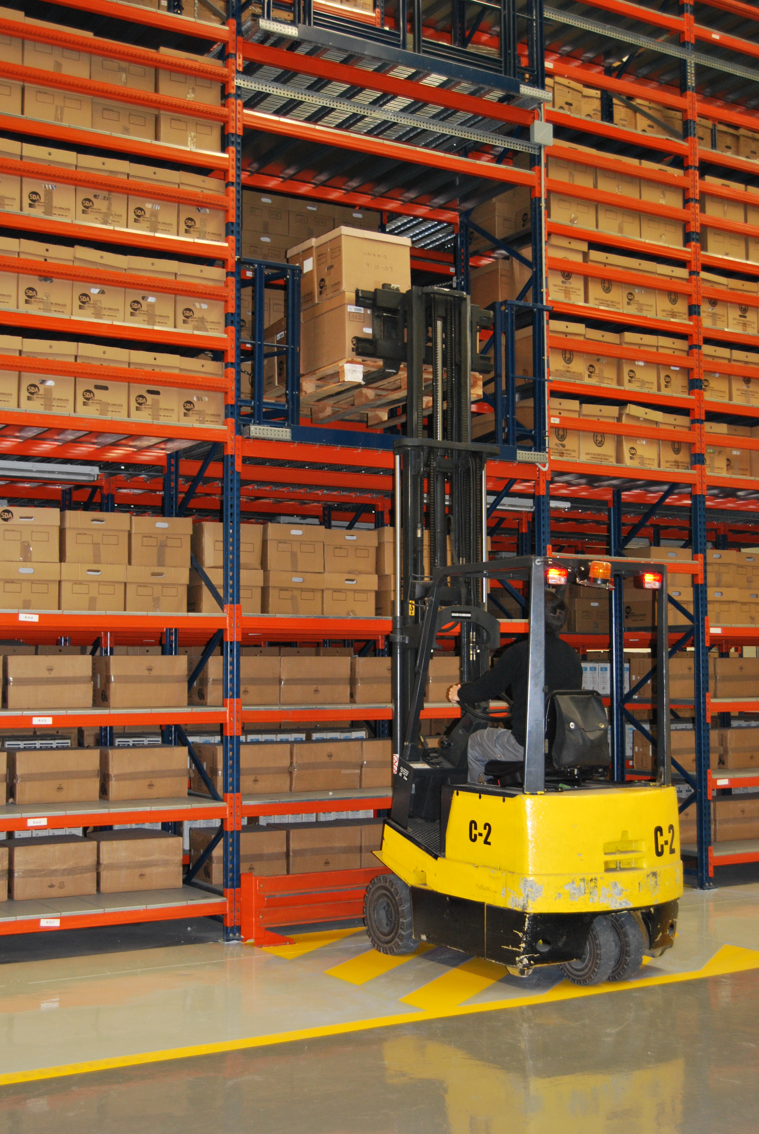 Almacén de archivos - Servicios Documentales de Andalucía